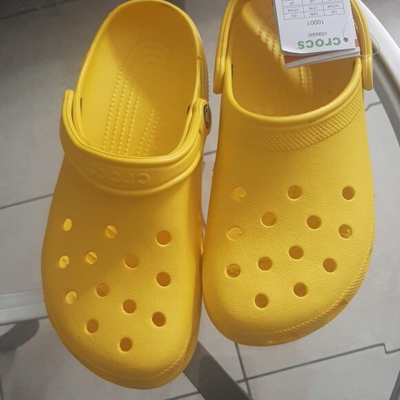 CROCS | Shoes | Crocs Classic Clog Unisex Slip Shoe Ultra Light ...